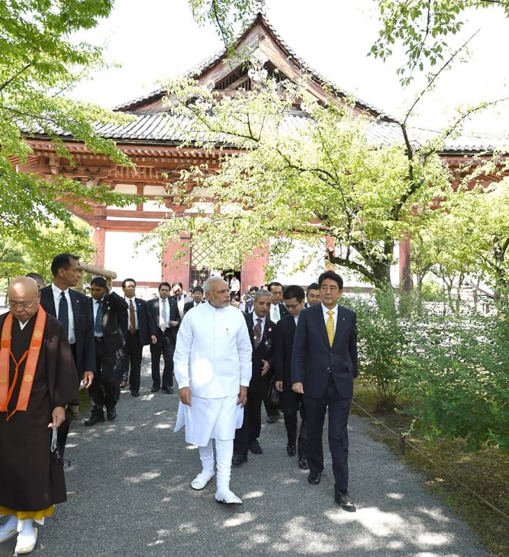 The Prime Minister, Shri Narendra Modi and the Prime Minister of Japan ...