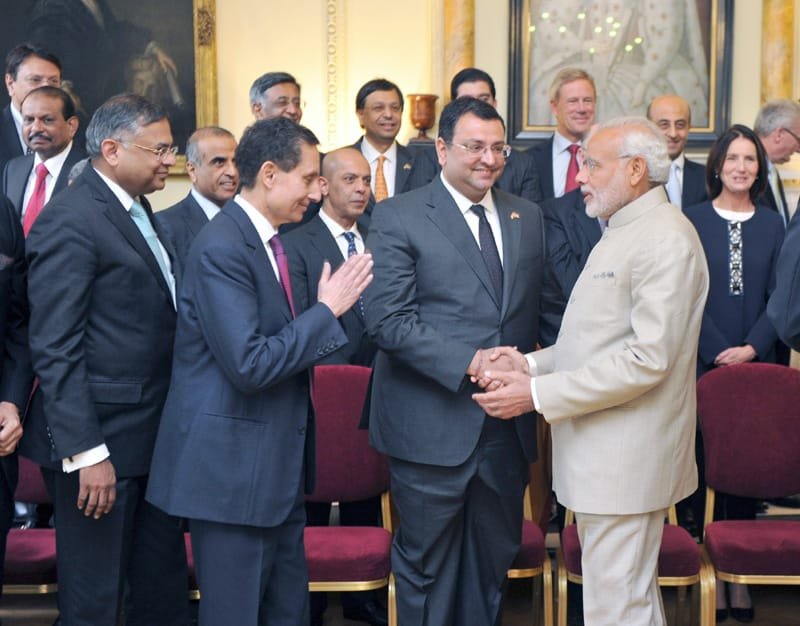 The Prime Minister, Shri Narendra Modi meeting the CEOs at India-UK ...